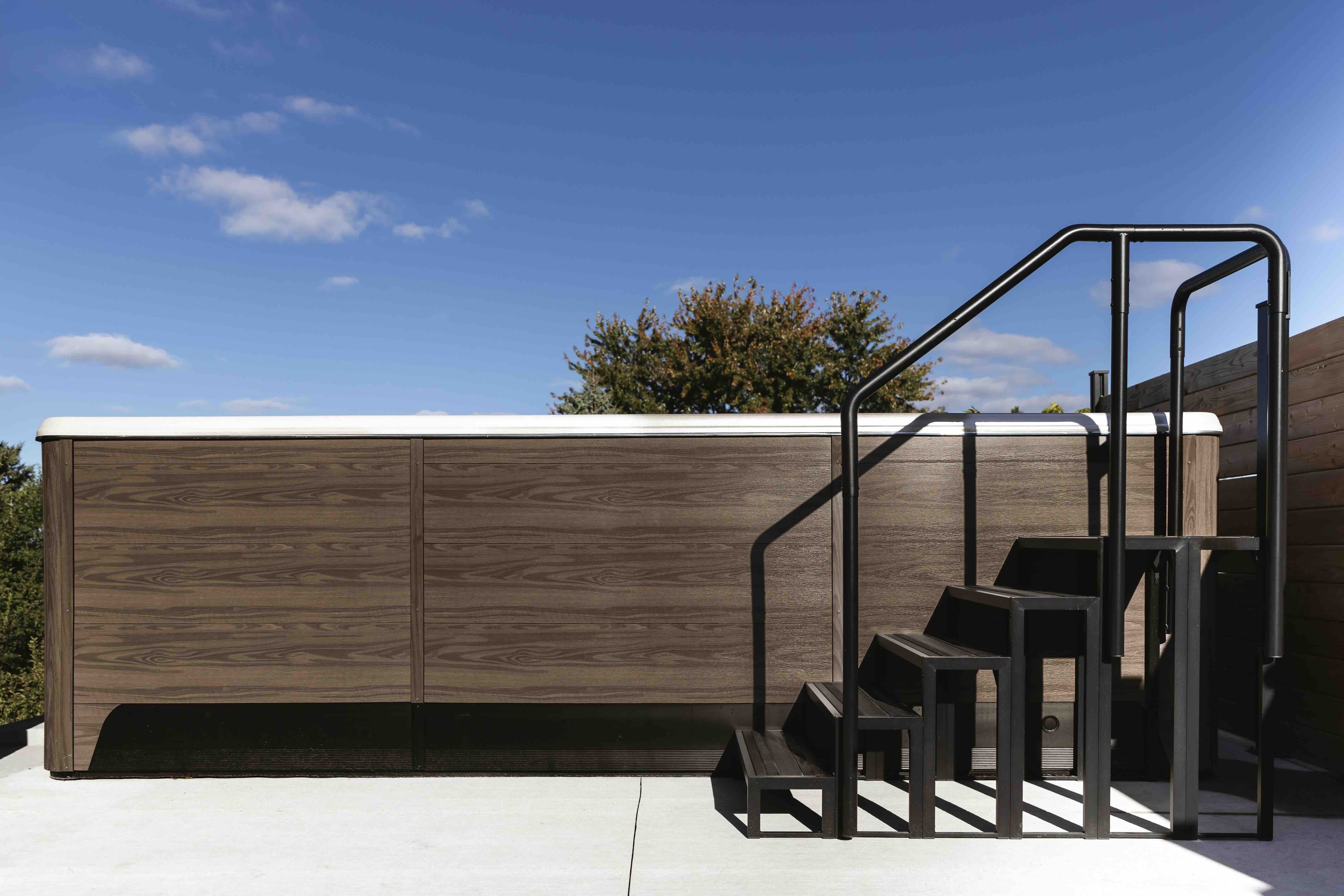 Freestanding vs. In-Ground Swim Spa Setups